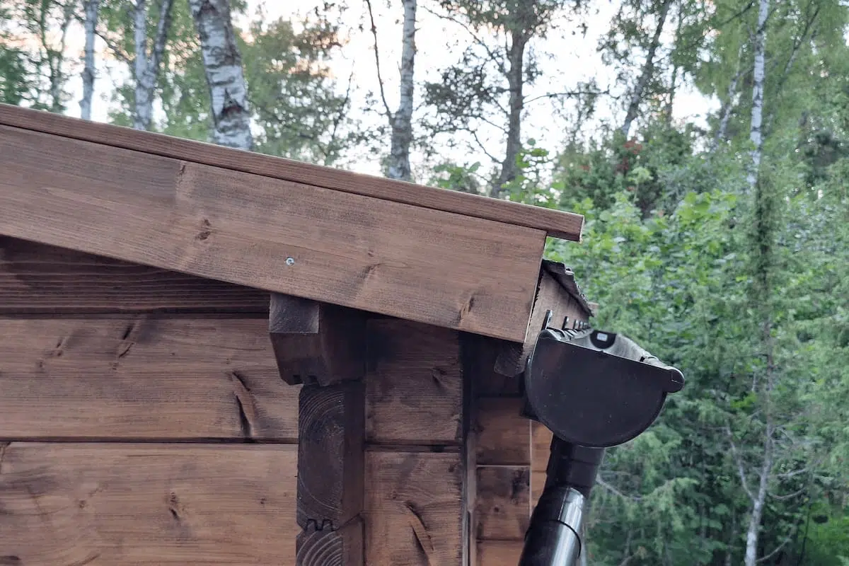 How to Fit Guttering to a Shed: Step-by-Step Guide | Summerhouse24