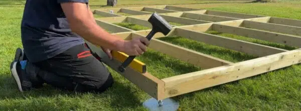 Your step-by-step guide to build a wooden shed base | Summerhouse24