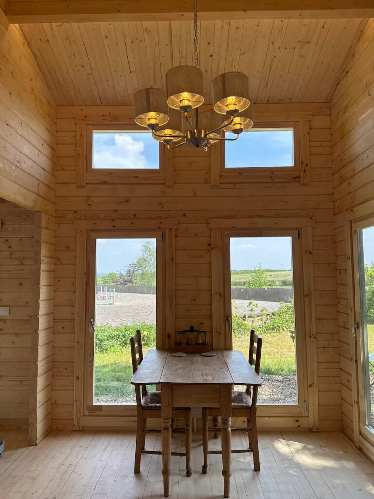 Log Cabin Garden Room Airbnb: Inside a Hampshire Five-Star Stay ...